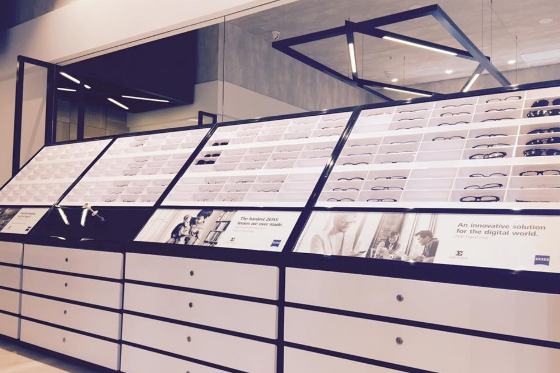 Optometrist in North Coogee | E Eye Place | ProVision